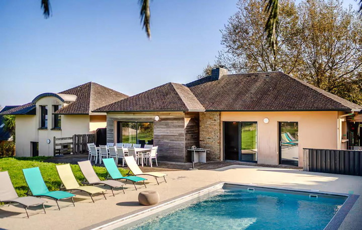 220 M² Maison De Vacances ∙ 8 Chambres ∙ 15 Personnes - Brest
