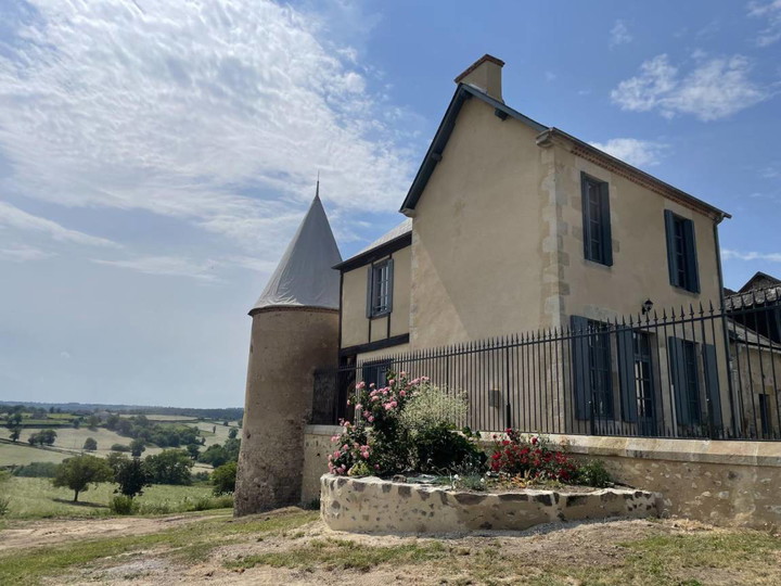 110 M² Gîte ∙ 3 Chambres ∙ 6 Personnes - Montmarault
