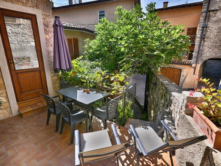 75 M² Apartment ∙ 2 Bedrooms ∙ 6 Guests - Limone Sul Garda