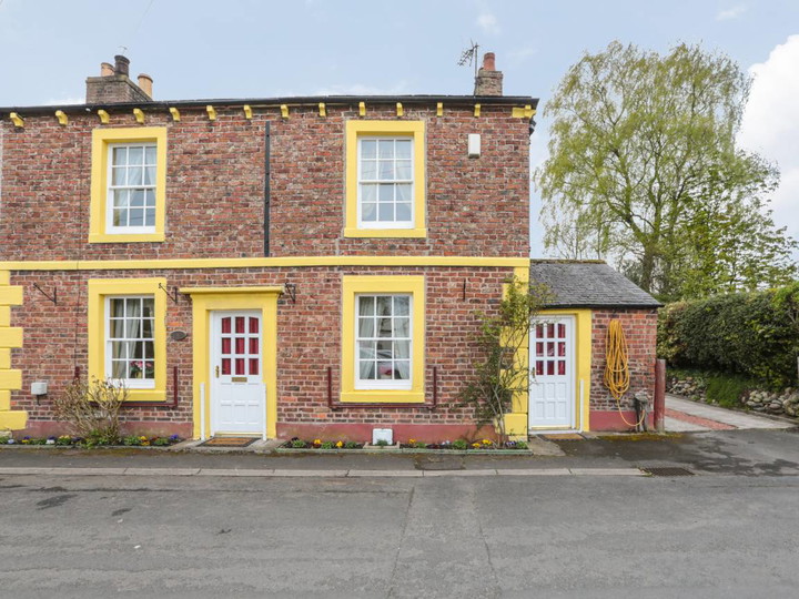 Cottage ∙ 2 Bedrooms ∙ 4 Guests - Carlisle