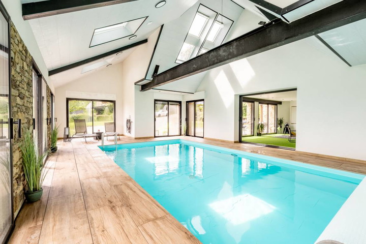 240 M² Villa ∙ 6 Bedrooms ∙ 12 Guests - Rochefort-en-Terre