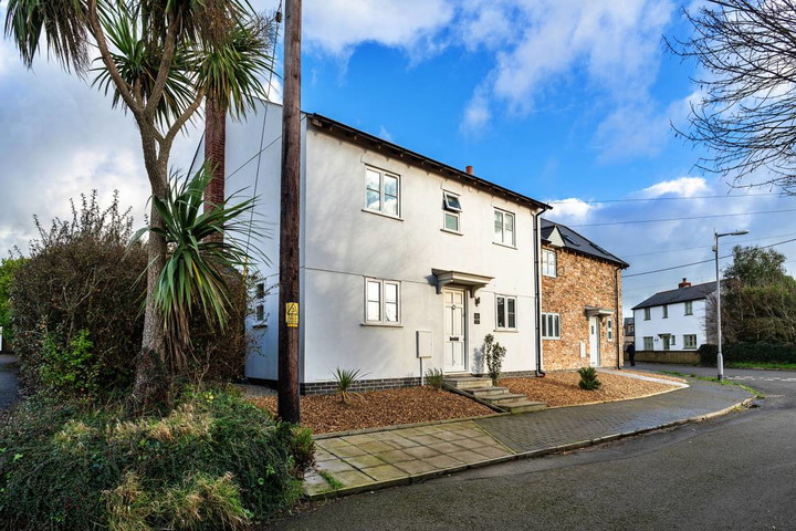 140 M² House ∙ 4 Bedrooms ∙ 6 Guests - Bude