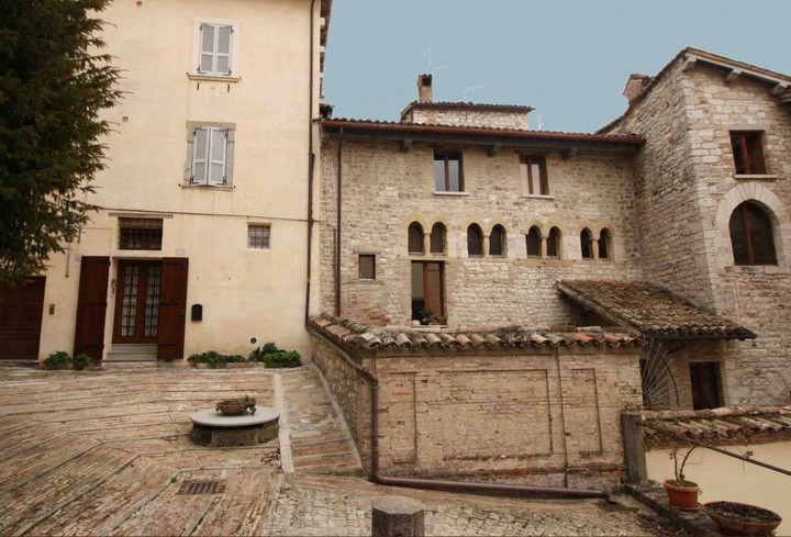 180 M² Bed And Breakfast ∙ 3 Camere Da Letto ∙ 6 Ospiti - Gubbio