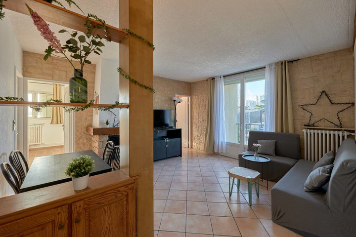 62 M² Appartement ∙ 3 Chambres ∙ 6 Personnes - Créteil