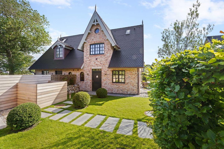 161 M² Ferienhaus ∙ 1 Schlafzimmer ∙ 4 Gäste - List