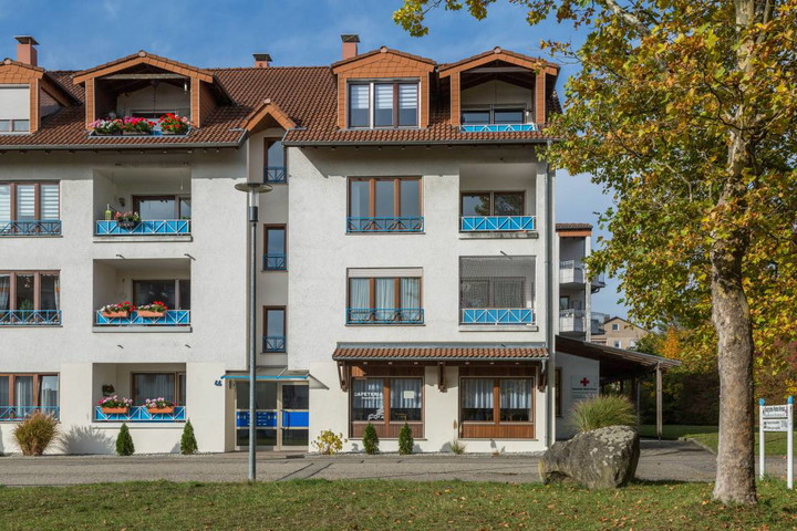 72 M² Apartamento ∙ 1 Quarto ∙ 4 Hóspedes - Singen