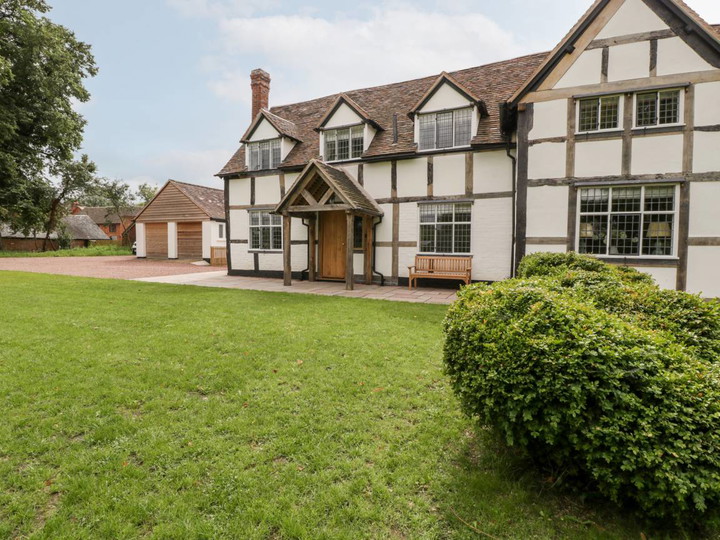 Cottage ∙ 4 Bedrooms ∙ 7 Guests - Malvern