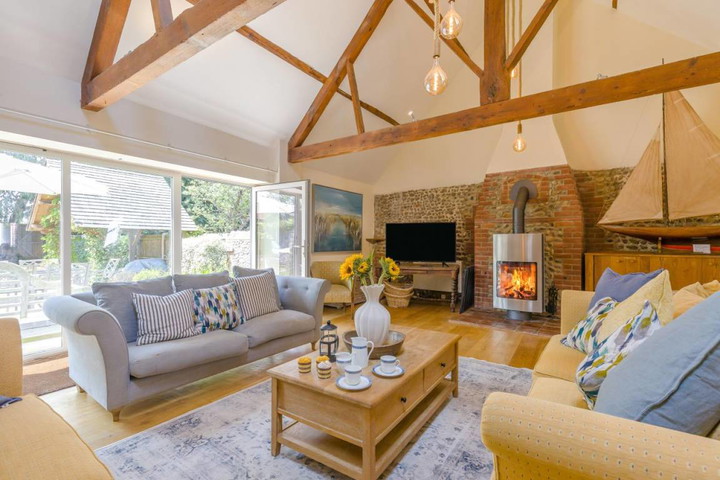 Cottage ∙ 4 Bedrooms ∙ 8 Guests - Blakeney