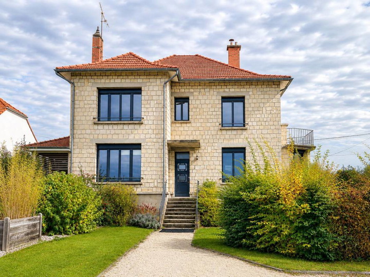 210 M² Gîte ∙ 6 Chambres ∙ 12 Personnes - Châlons-en-Champagne