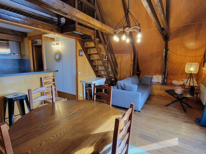 60 M² Mökki ∙ 2 Makuuhuonetta ∙ 5 Vierasta - Chaillol 1600