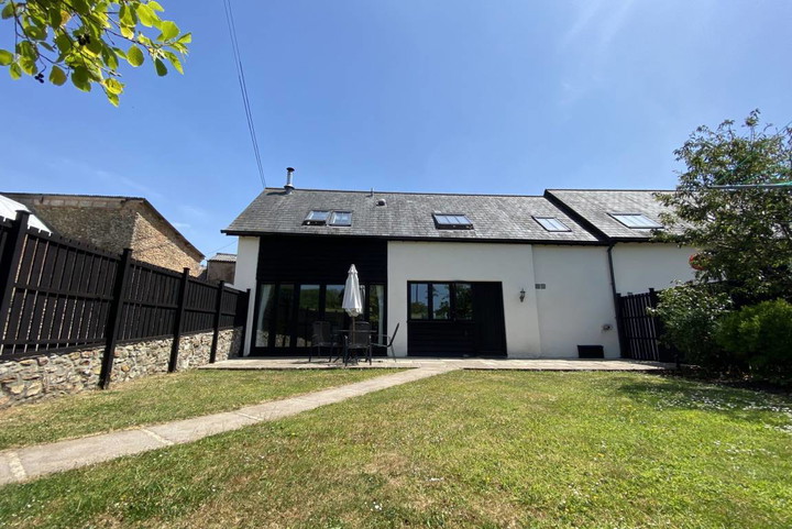 Cottage ∙ 2 Bedrooms ∙ 4 Guests - Honiton