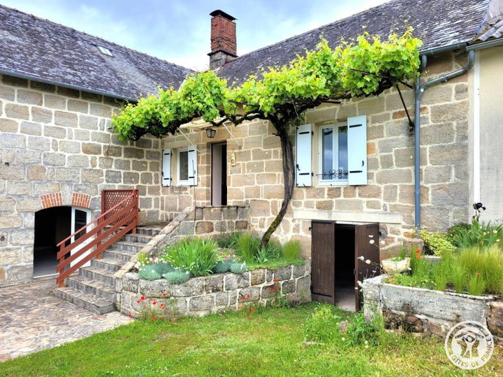 75 M² Gîte ∙ 1 Chambre ∙ 2 Personnes - Brive-la-Gaillarde