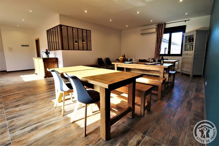 204 M² Gîte ∙ 4 Chambres ∙ 15 Personnes - Anse