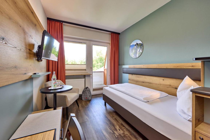 14 M² Hotel ∙ 1 Bedroom ∙ 1 Guest - Oberammergau