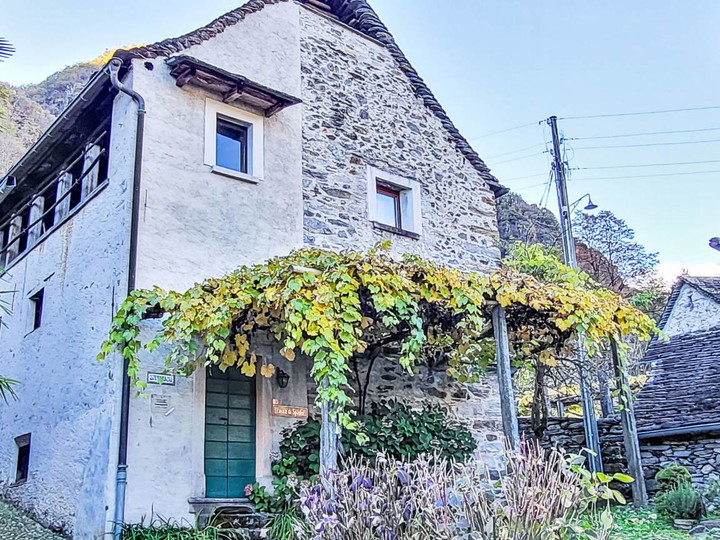 90 M² Maison De Vacances ∙ 3 Chambres ∙ 6 Personnes - Maggia