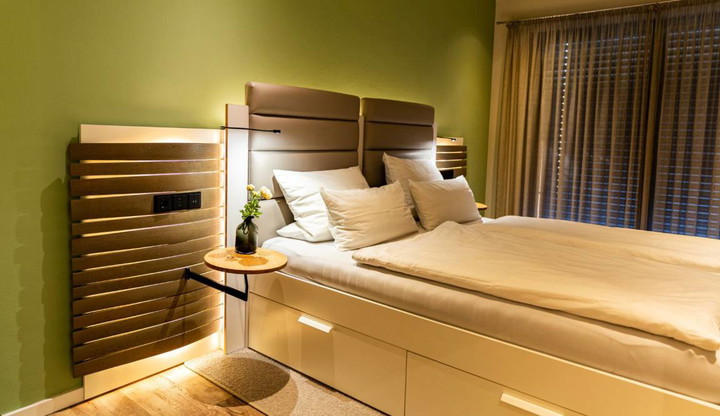 100 M² Apartment ∙ 2 Bedrooms ∙ 6 Guests - Edesheim