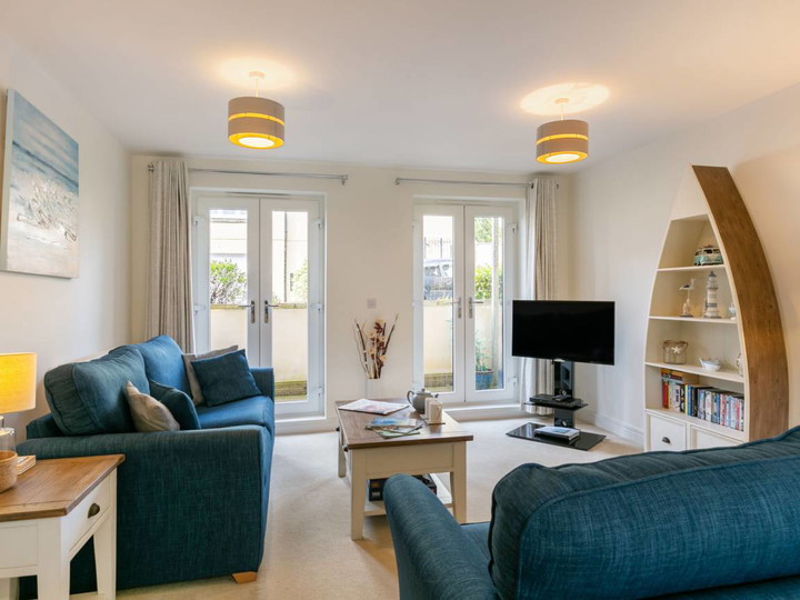 74 M² Apartment ∙ 2 Bedrooms ∙ 4 Guests - St Austell