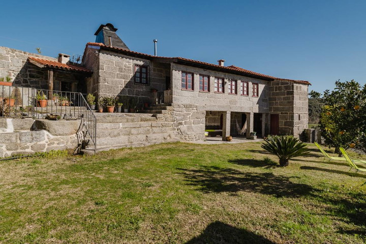 250 M² Casa ∙ 2 Quartos ∙ 6 Hóspedes - Fafe