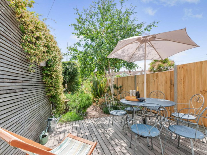 Cottage ∙ 3 Bedrooms ∙ 6 Guests - Isle of Sheppey