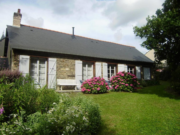 95 M² Gîte ∙ 2 Bedrooms ∙ 4 Guests - Rennes
