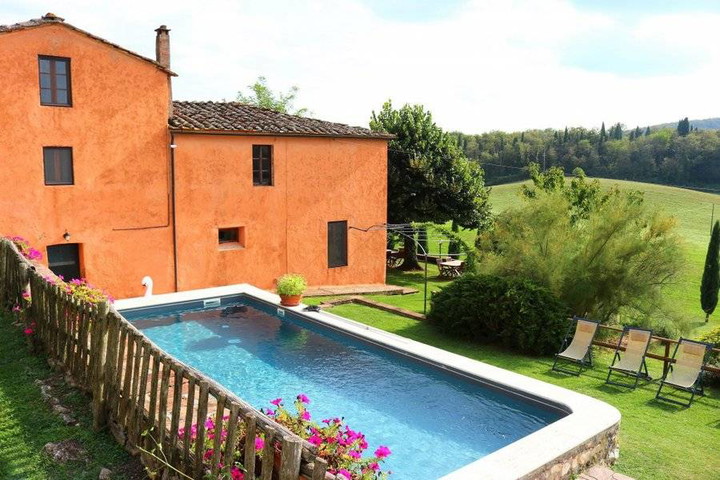 350 M² Farmhouse ∙ 7 Bedrooms ∙ 17 Guests - Monteriggioni