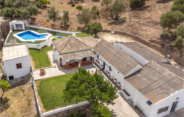 170 M² Casa ∙ 7 Habitaciones ∙ 14 Huéspedes - Algar