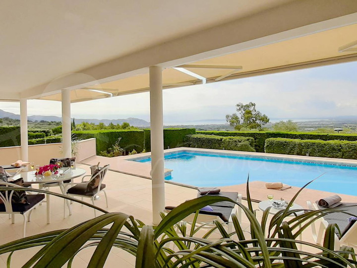 250 M² Villa ∙ 4 Slaapkamers ∙ 8 Gasten - Palau-saverdera
