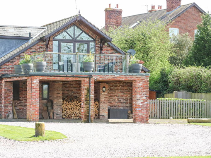 Cottage ∙ 3 Bedrooms ∙ 6 Guests - Chester