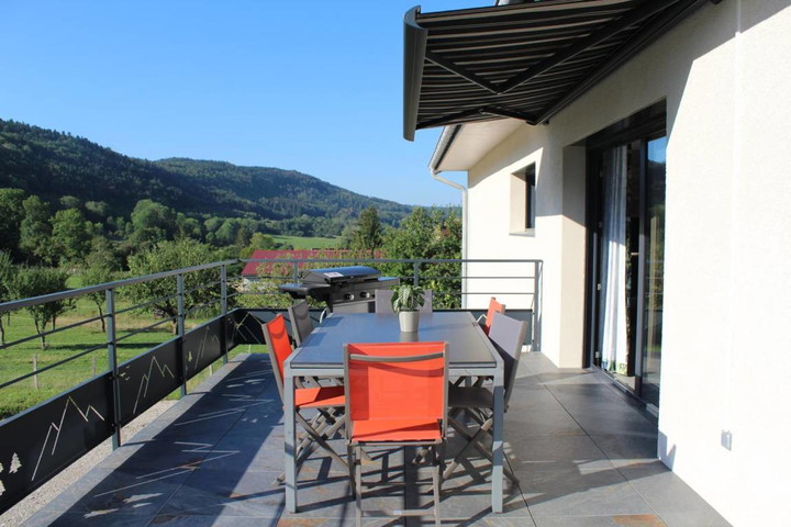 120 M² Gîte ∙ 3 Chambres ∙ 6 Personnes - Pontarlier