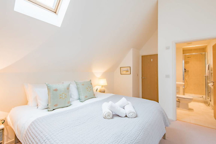 Cottage ∙ 2 Bedrooms ∙ 5 Guests - Canterbury