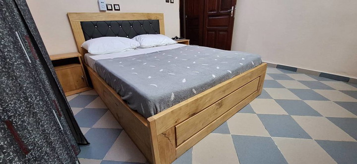 12 M² Chambre Privée ∙ 2 Chambres ∙ 2 Personnes - Cotonou