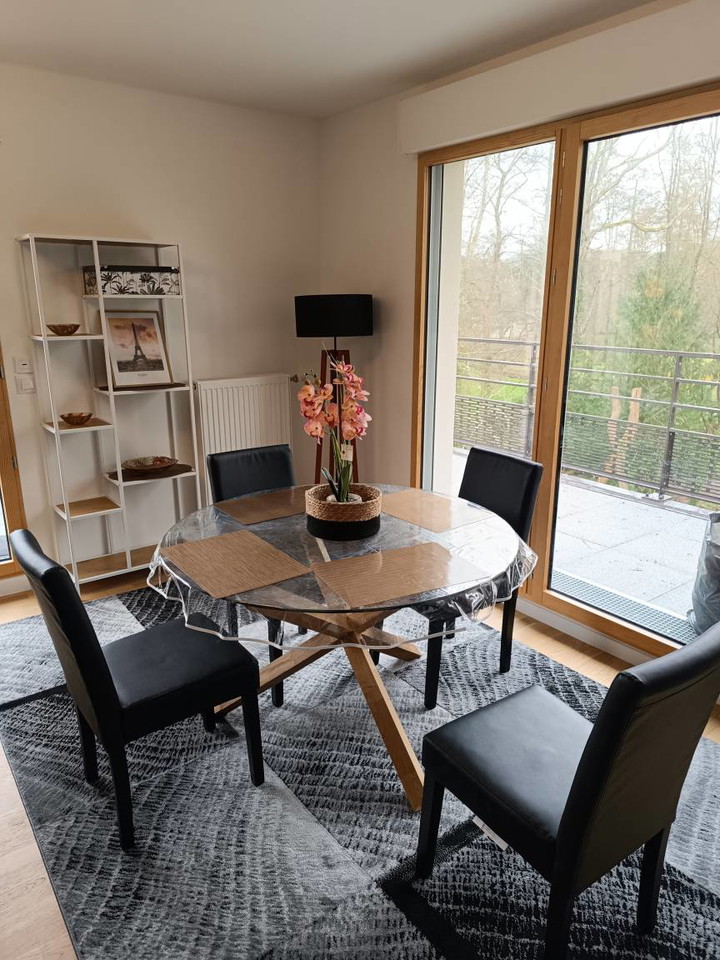 67 M² Apartment ∙ 2 Bedrooms ∙ 6 Guests - Versailles
