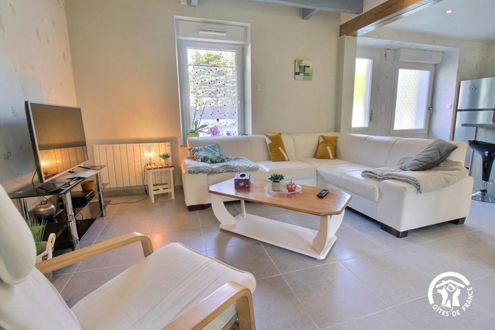 95 M² Gîte ∙ 2 Chambres ∙ 4 Personnes - Baud