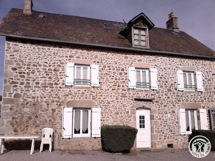 93 M² Gîte ∙ 4 Chambres ∙ 7 Personnes - Limousin
