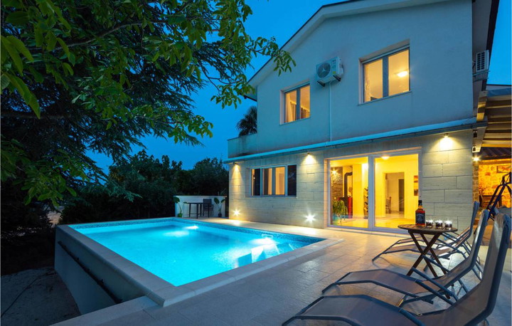 140 M² Ferienhaus ∙ 4 Schlafzimmer ∙ 10 Gäste - Imotski