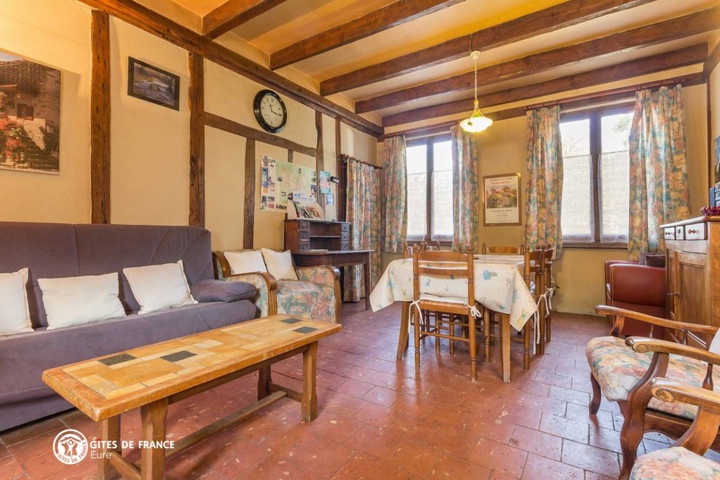 77 M² Gîte ∙ 3 Chambres ∙ 6 Personnes - Val-de-Reuil