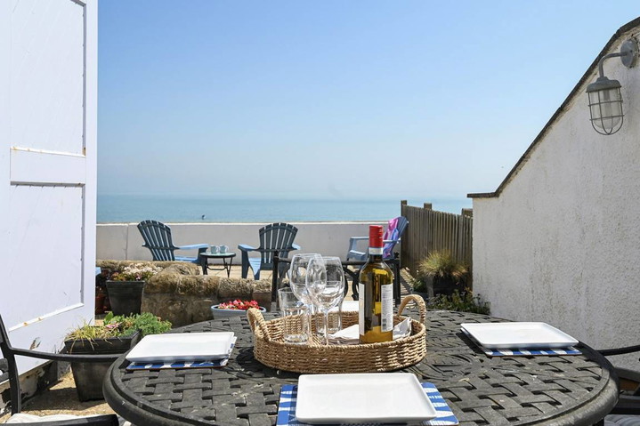 Cottage ∙ 2 Bedrooms ∙ 4 Guests - Hythe