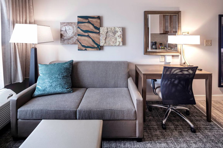 Condo ∙ 1 Bedroom ∙ 2 Guests - Montgomery, AL
