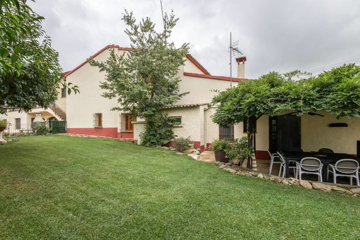 100 M² Casa ∙ 4 Habitaciones ∙ 6 Huéspedes - Caldes de Montbui