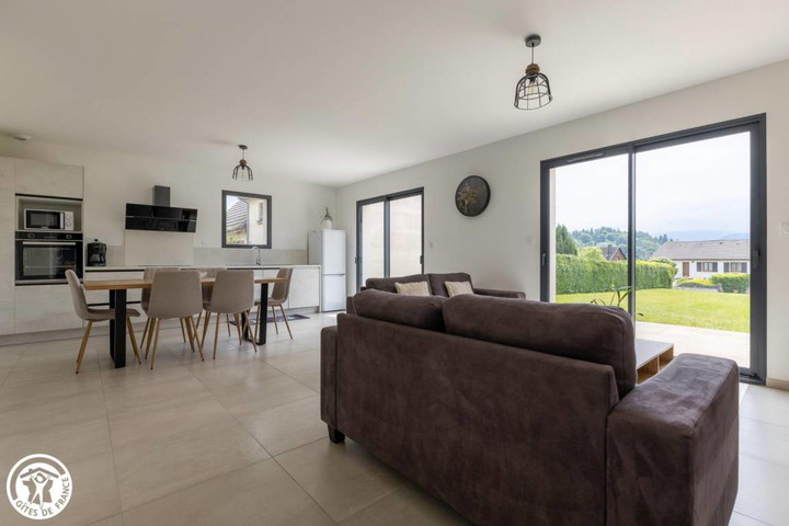 81 M² Gîte ∙ 3 Chambres ∙ 6 Personnes - La Bourboule