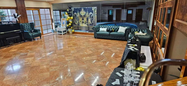 800 M² House ∙ 4 Bedrooms ∙ 21 Guests - Bayswater
