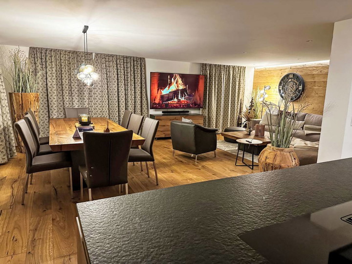 131 M² Apartment ∙ 3 Bedrooms ∙ 8 Guests - Obersaxen