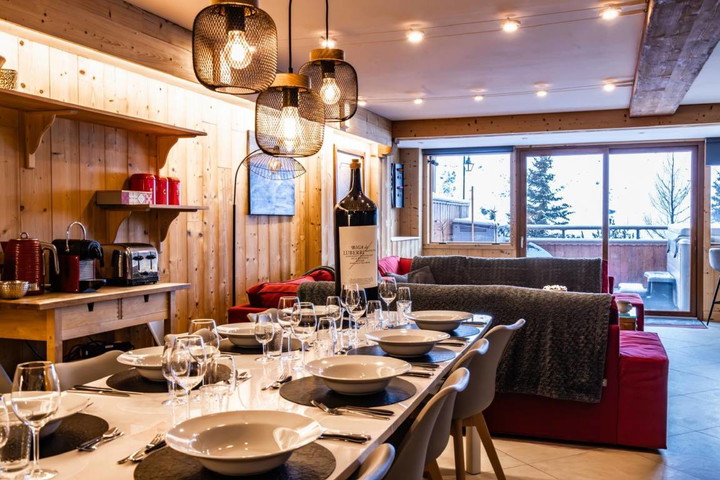 162 M² Chalet ∙ 6 Chambres ∙ 13 Personnes -
