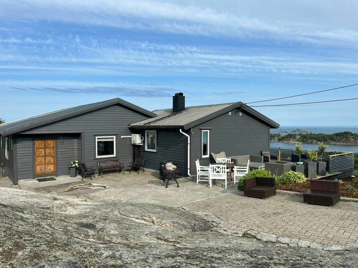 180 M² Ferienhaus ∙ 4 Schlafzimmer ∙ 8 Gäste - Kristiansand