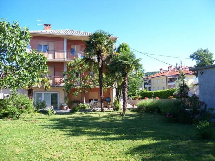75 M² Apartamento ∙ 2 Habitaciones ∙ 6 Huéspedes - Rijeka