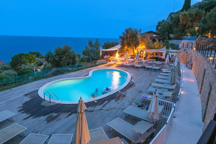 56 M² Ferienhaus ∙ 2 Schlafzimmer ∙ 4 Gäste - Menton
