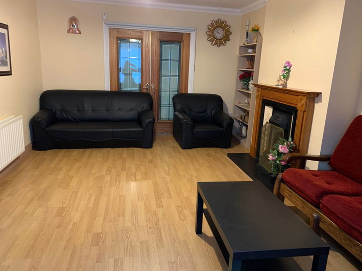140 M² House ∙ 4 Bedrooms ∙ 9 Guests - Dublin