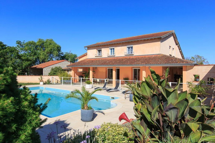 150 M² Gîte ∙ 4 Bedrooms ∙ 10 Guests - Tarn
