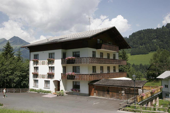 170 M² Ferienwohnung ∙ 4 Schlafzimmer ∙ 9 Gäste - Bludenz