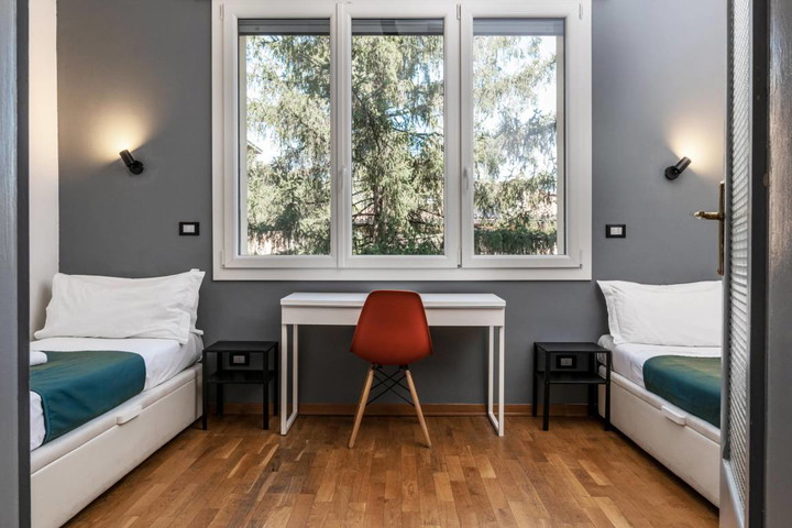 80 M² Hostelli ∙ 1 Makuuhuone ∙ 7 Vierasta - Bologna
